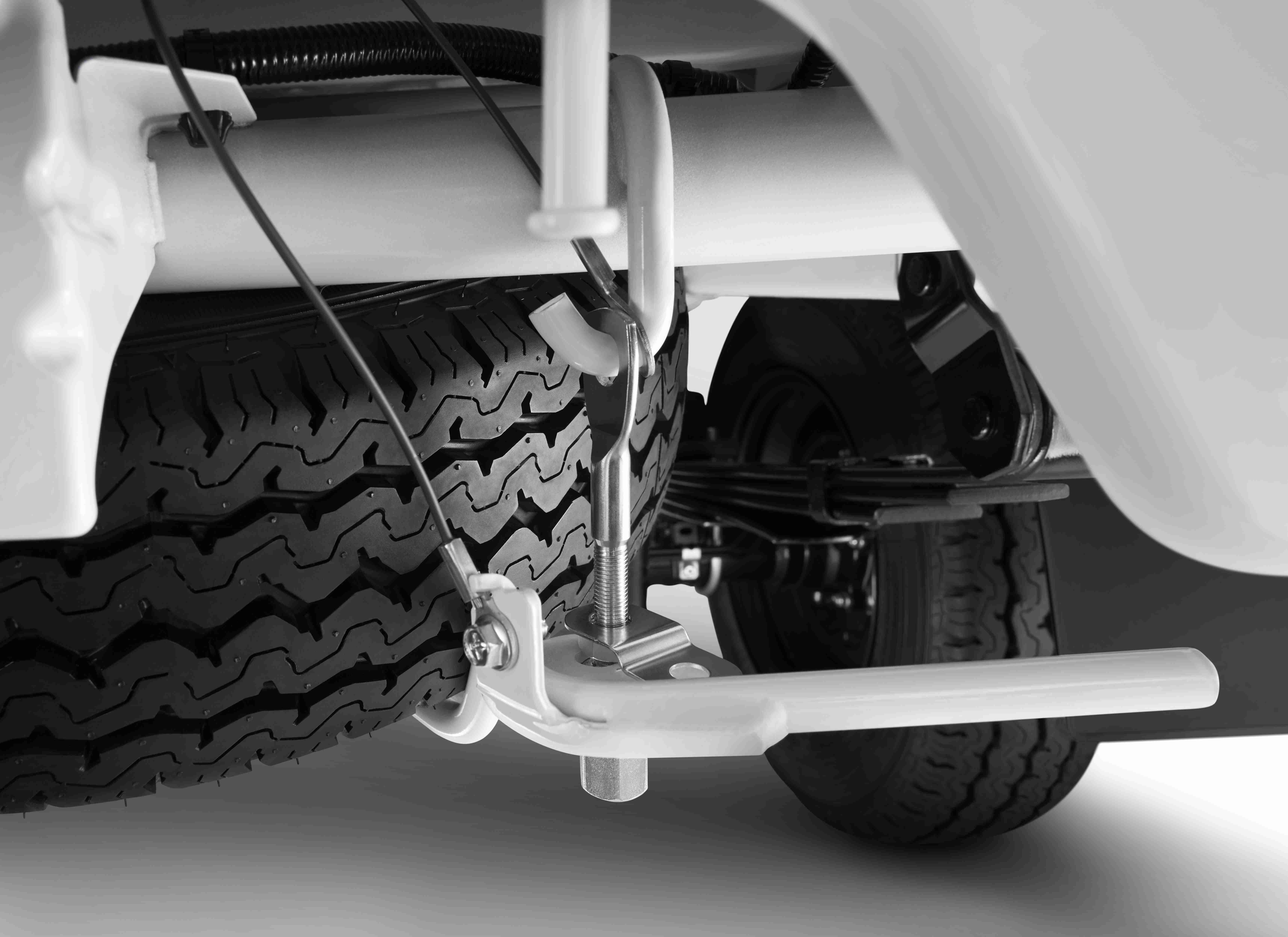 Suzuki New Carry Pick-Up Aksesori Retainer Spare Tire Carrier | Suzuki ...
